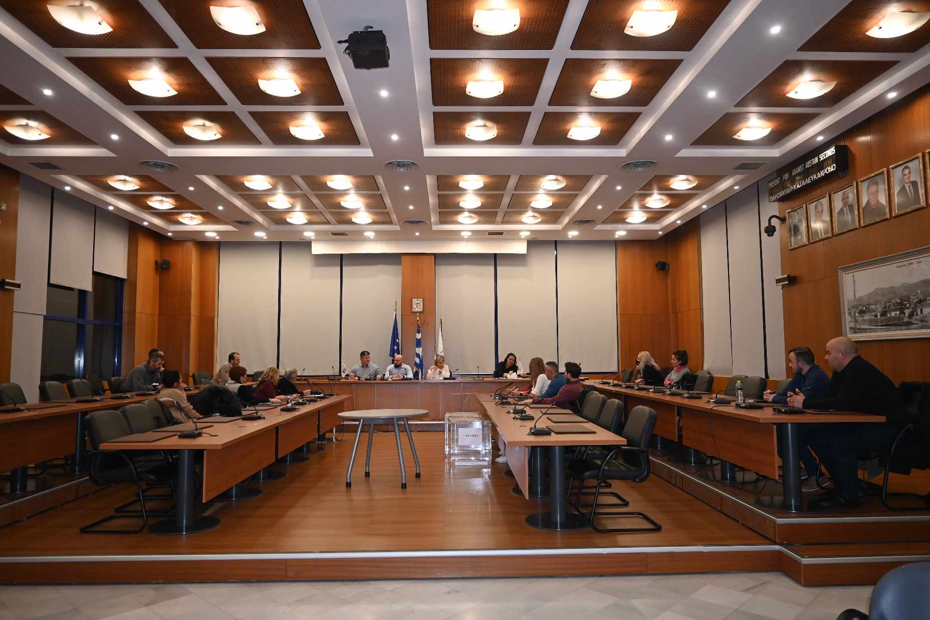 Συνεδρίασαν τα Τοπικά Συμβούλια στις Δημοτικές Ενότητες Αχαρνών και ...