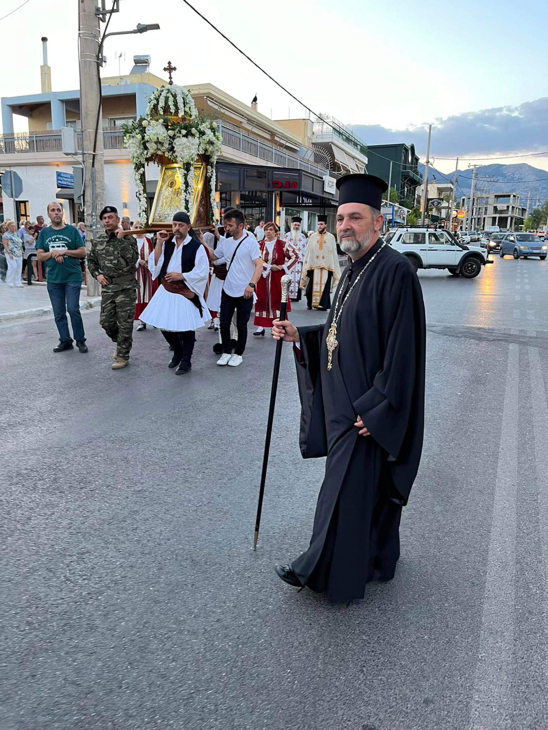 Πανηγυρικός εσπερινός και περιφορά εικόνας Αγίου Πετρου Αχαρνών ...