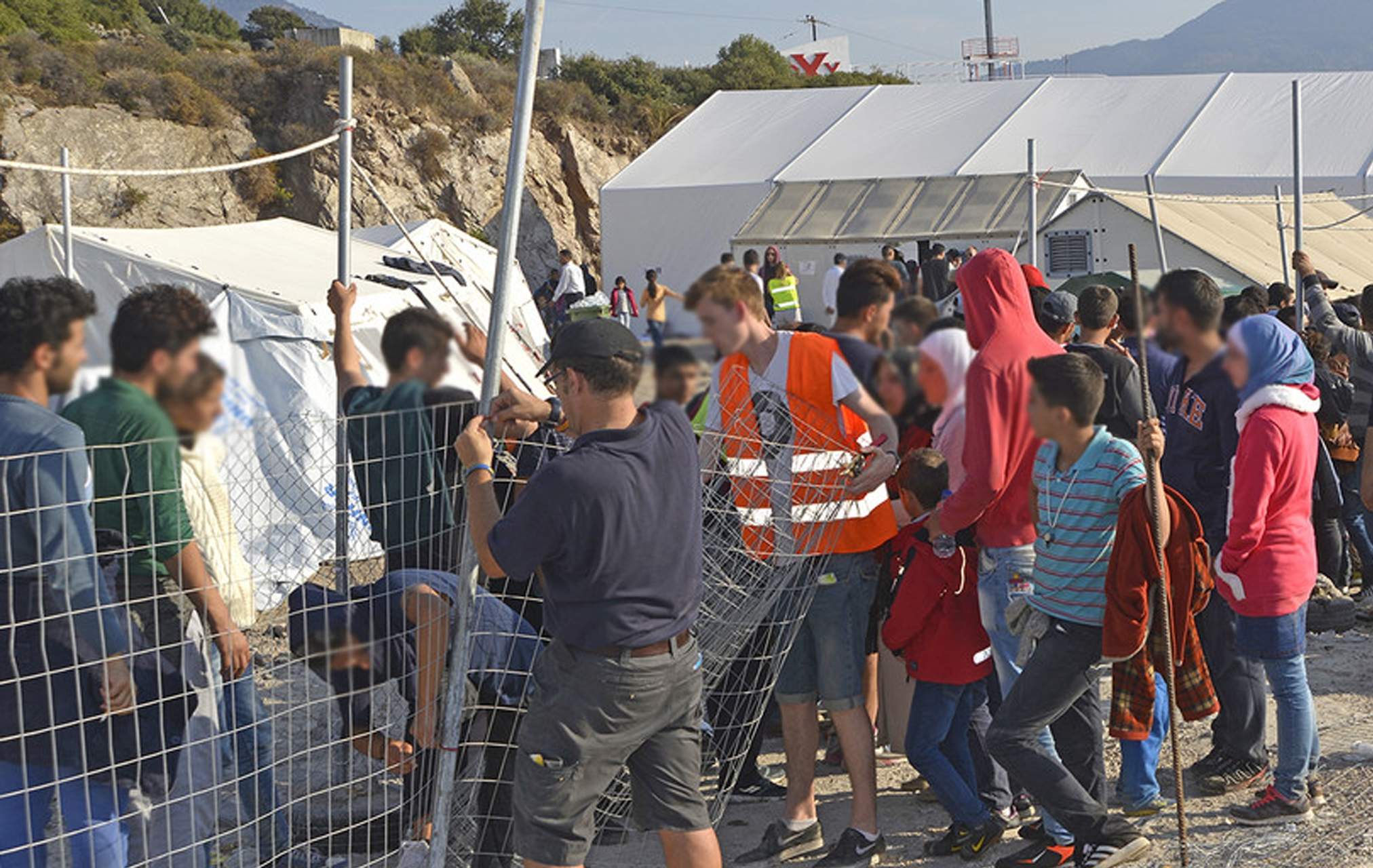 60.000 είναι μόνο οι Ελληνικές ΜΚΟ που δραστηριοποιούνται στην χώρα ...